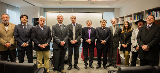 CNEA y CONICET se unen bajo el microscopio | ENUla.org – Energía ...