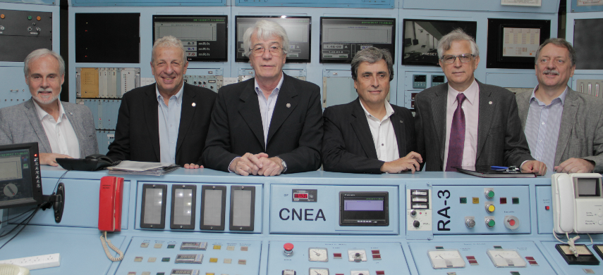 CNEA celebró el 50° aniversario del CAE y el RA-3 | ENUla.org – Energía ...